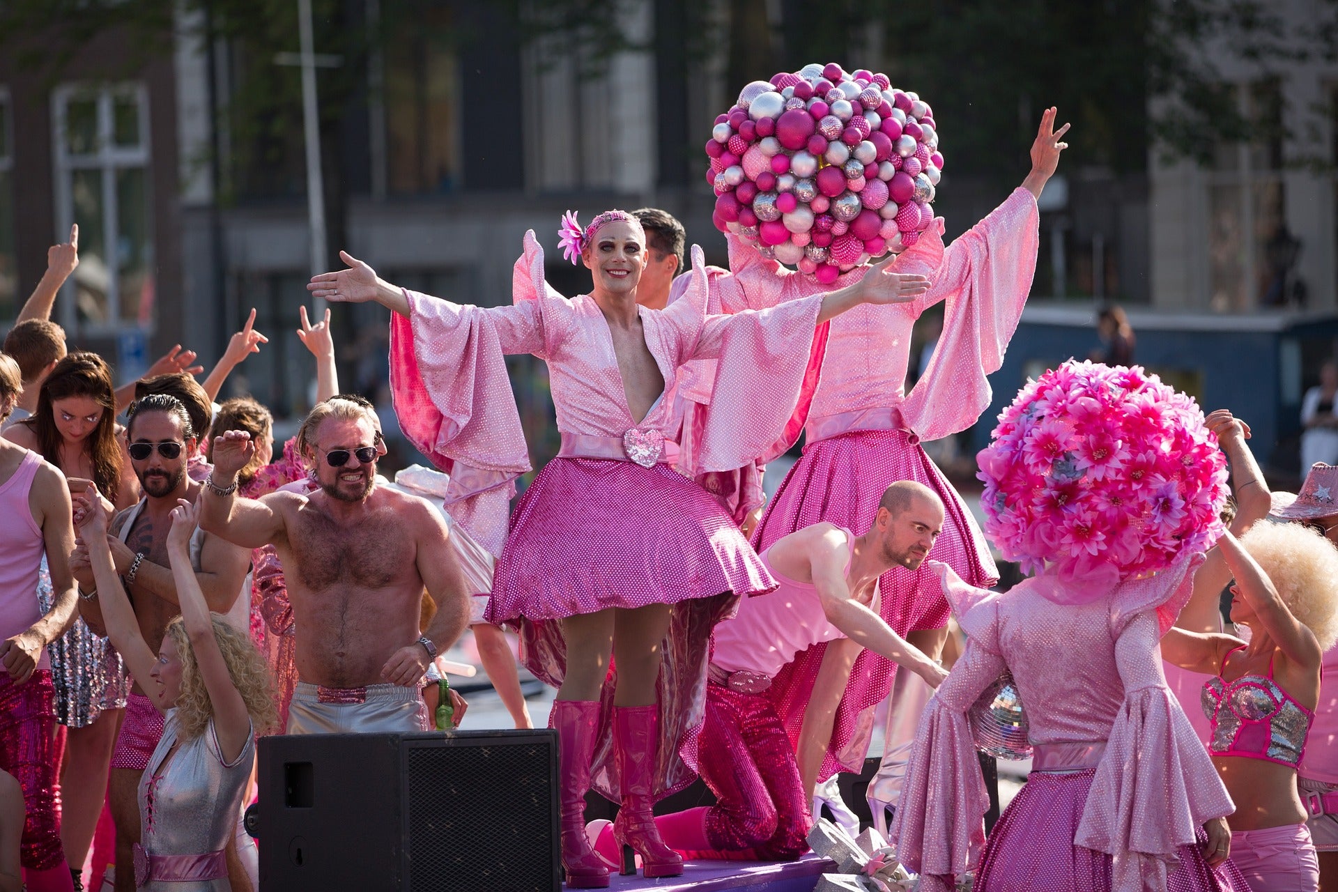 14 Tips for Dressing Your Best at Pride – Outer Peace Gear